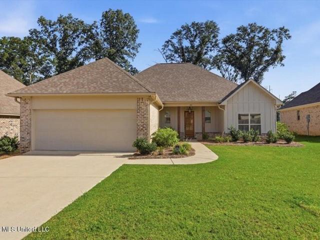 212 Birch Ln, Canton, MS 39046