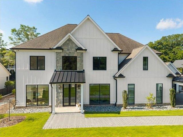 212 Brooke Dr, Alpharetta, GA 30009