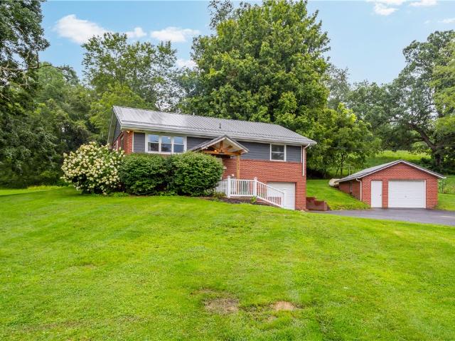 212 Brownlee Road