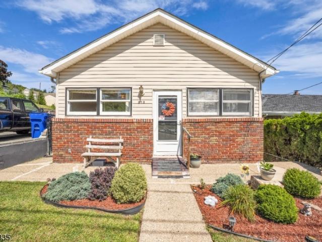 212 Gordon Ave