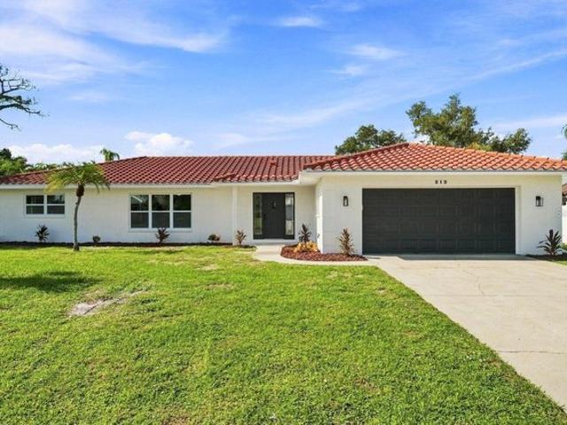 212 Giotto Dr, Nokomis, FL 34275