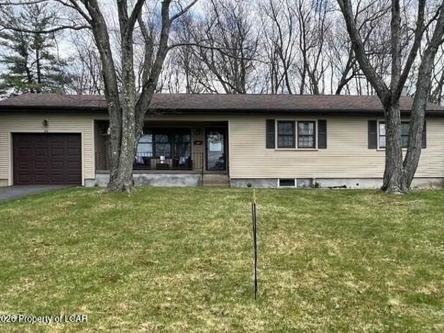 212 Grayson Dr, Clarks Green, PA 18411