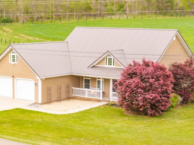 212 Daisy Lane