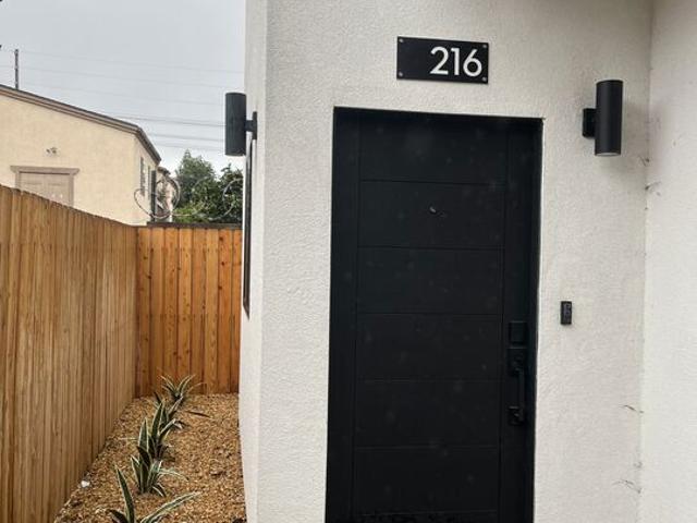 212 E 29th Street 216