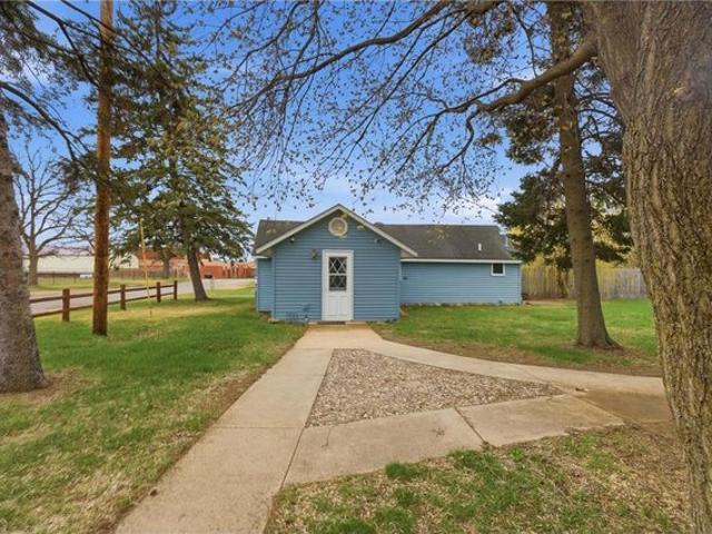 212 E 2nd St, Pillager, MN 56473