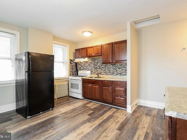 212 E Broad St, Unit 2, Burlington, NJ 08016 | MLS #NJBL2109 | Compass