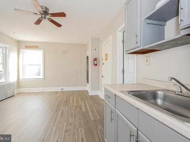 212 E Broad Street # 3