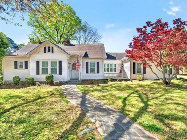 212 E Fairview Ave, Gaffney, SC 29340