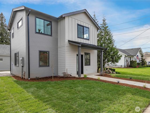 212 E Grover St, Lynden, WA 98264 | MLS #2524 | Compass