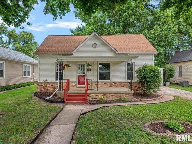 212 E Jefferson St, Auburn, IL 62615