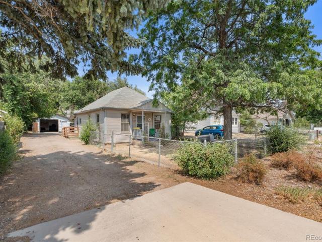 212 E Lincoln Avenue