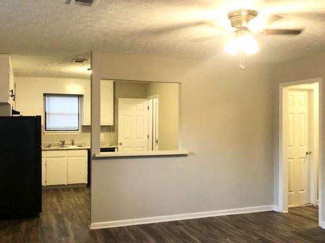 212 E Paces Drive