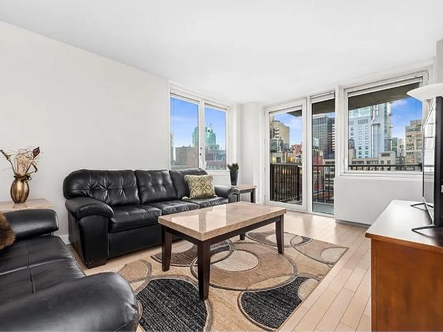 212 East 47th Street, New York, NY