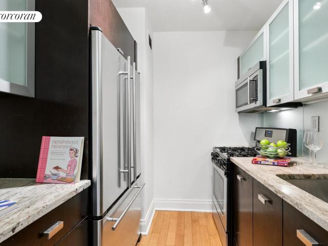 212 East 47th Street, New York, NY