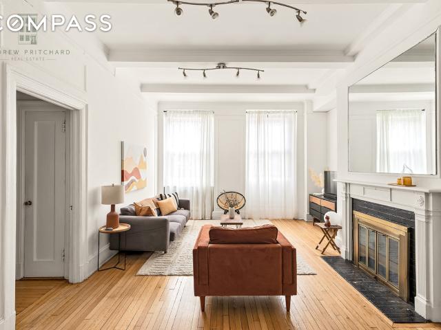 212 East 48th Street, New York, NY