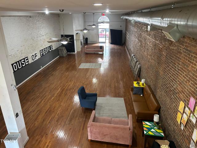 212 East Main Street