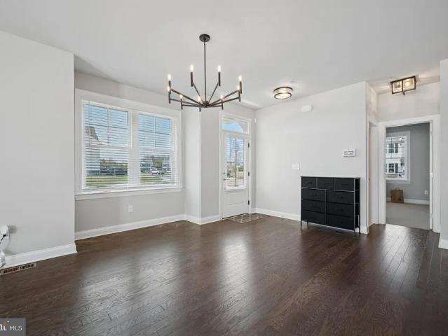 212 Foxhedge Road