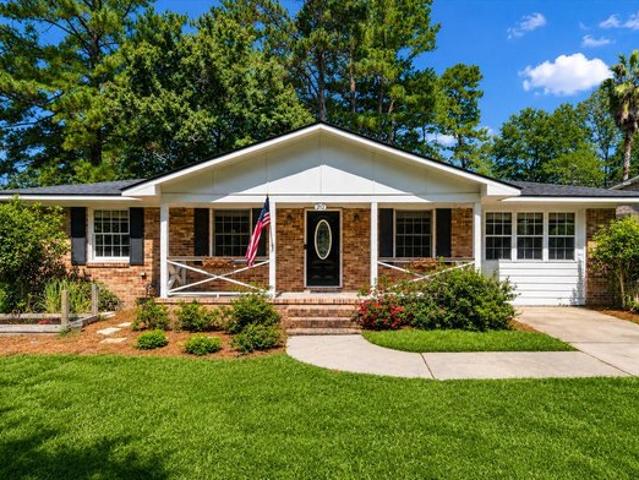 212 Forest Cir, Summerville, SC 29483