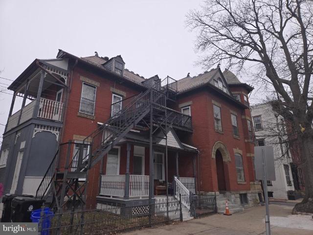 212 Forster Street