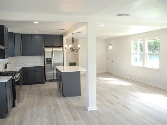 212 Fairfax Place