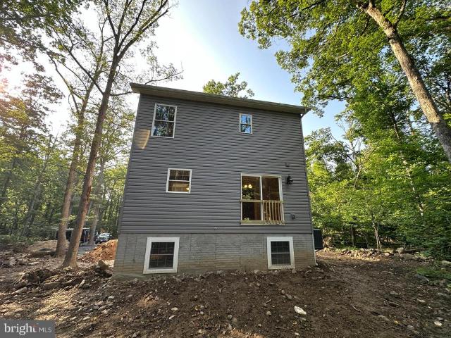 212 Falcon Trail