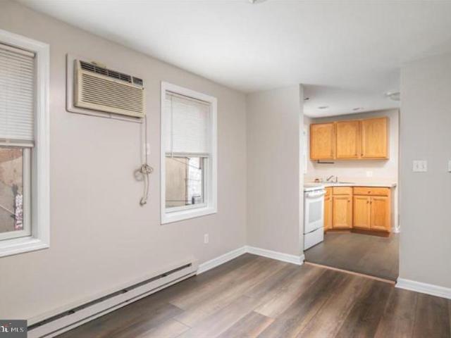 212 Farnsworth Avenue # 2