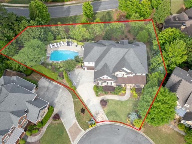 212 Fernwood Place