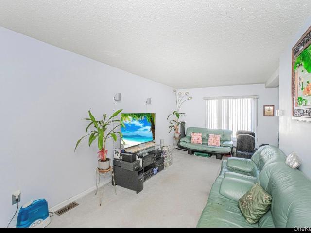 212 ilyssa way