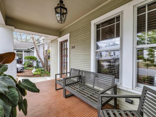 212 Jarnigan Avenue