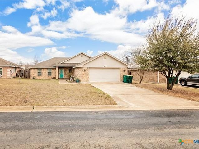 212 Oak Ridge Dr, Nolanville, TX 76559