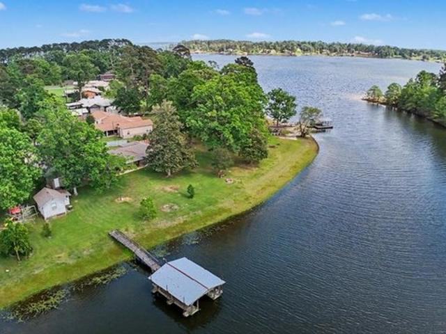 212 Oakleaf Cir, Hemphill, TX 75948