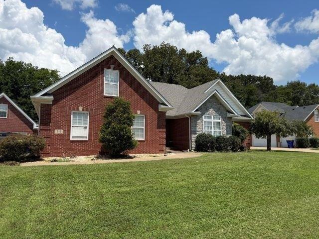 212 Oakridge Way, Bowling Green, KY 42103