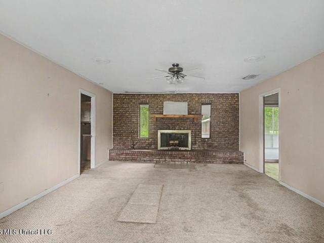 212 Old Highway 49