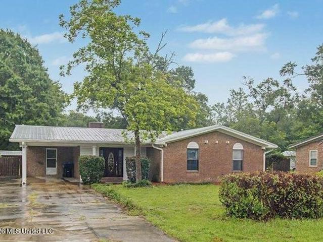 212 Old Highway 49, Perkinston, MS 39573