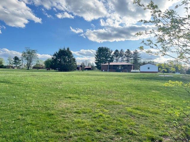212 Olive Branch Cir, Nettie, WV 26681