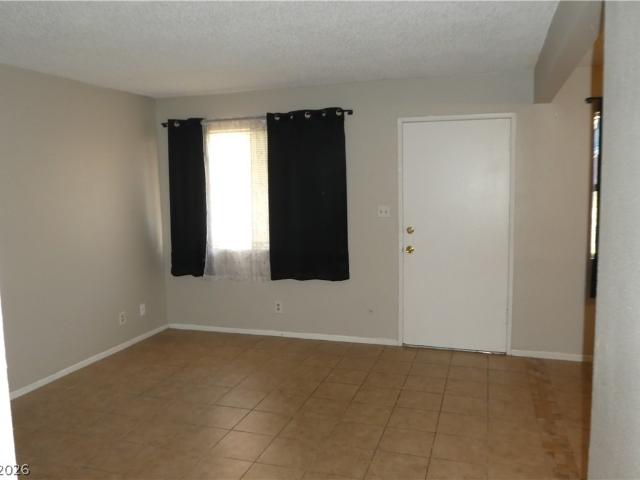 212 Orland Street 30