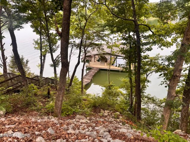 212 Overlook Drive