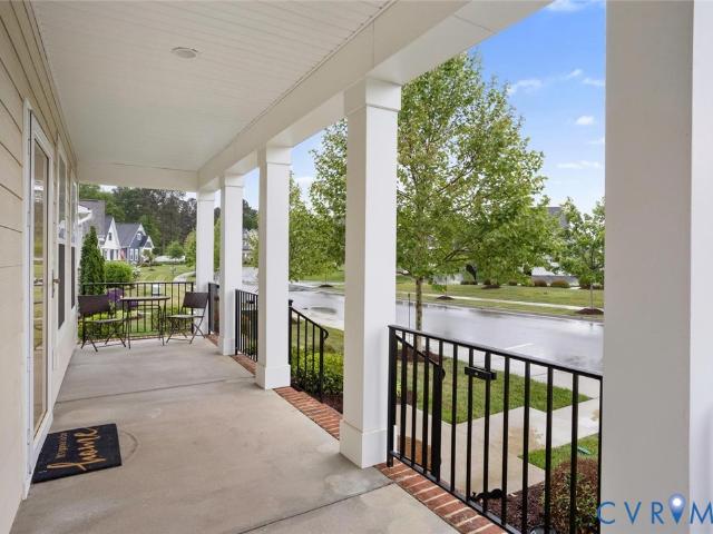 212 Lauradell Road