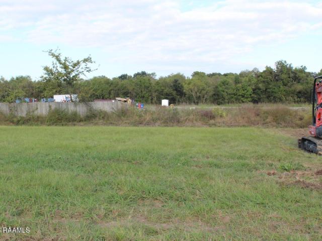 212 Laurelwood Dr, Lafayette, LA 70501 | MLS #2600001 | Compass