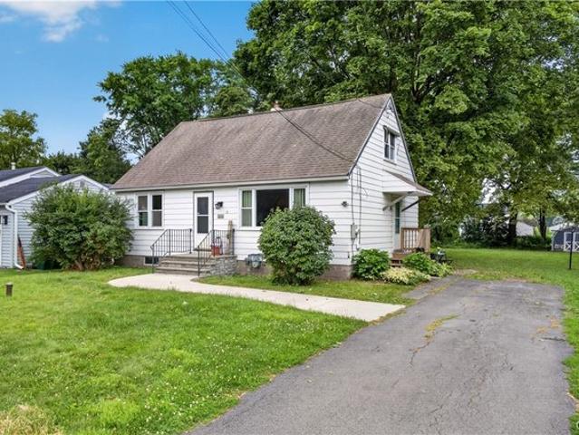 212 Lawrence Ave, Syracuse, NY 13212