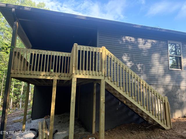 212 Lakeview Drive