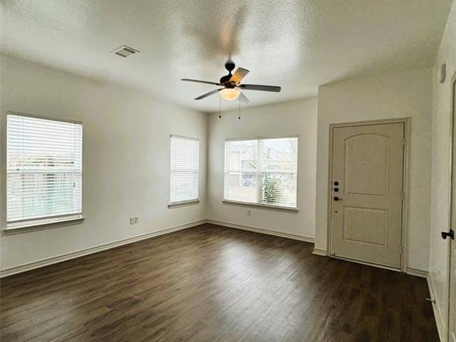 212 Lasso Circle