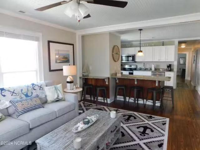 212 Live Oak Street, 4, Beaufort, NC 28516