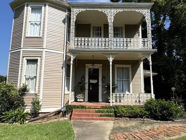 212 Linton Ave, Natchez, MS 39120