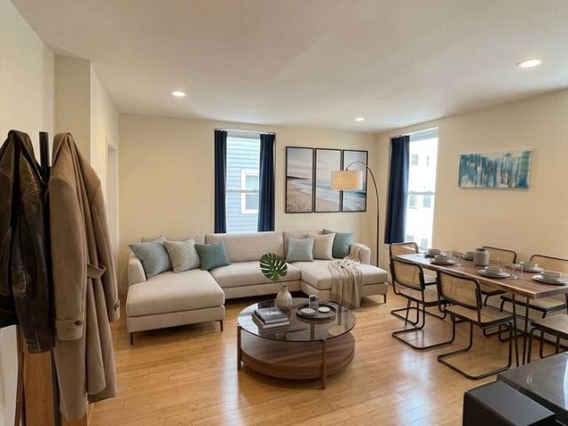 212 Maverick Street Unit 3, Boston, US, MA