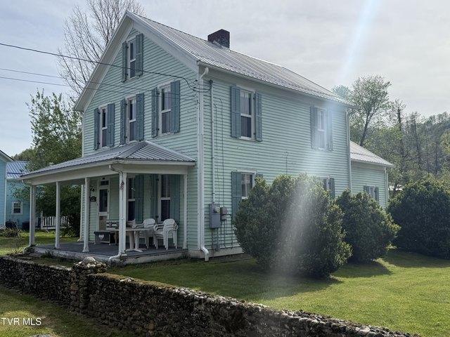 212 Main St, Roan Mountain, TN 37687