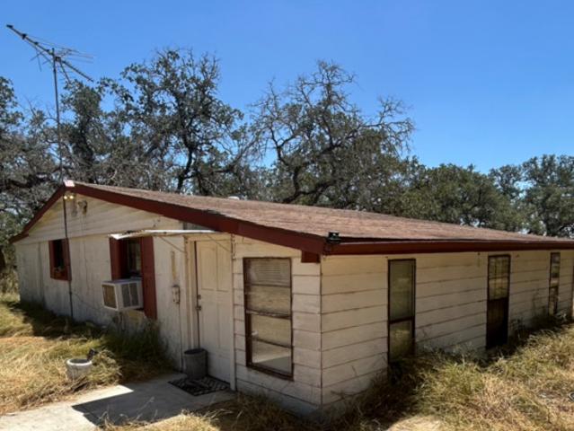 212 Majestic Oaks Dr