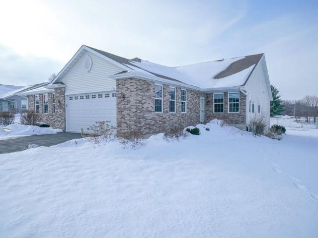 212 Martin Ave, Oregon, IL 61061