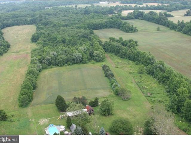 212 Medford Mount Holly Rd, Medford, NJ 08055