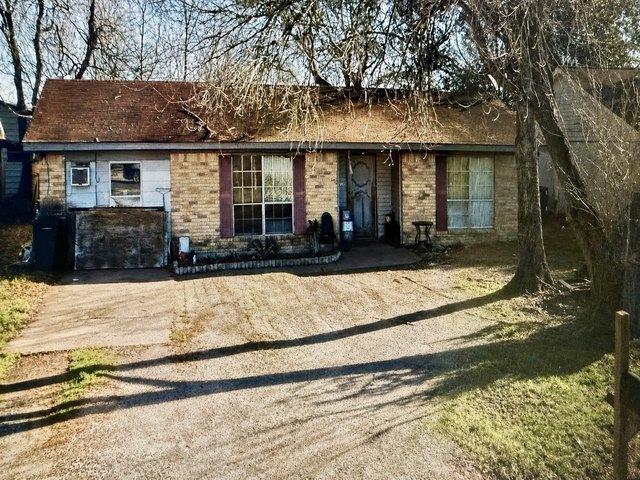 212 N 8th St, Beasley, TX 77417